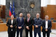 preberi.si - Od kje je podjetje poslanca Resnice prejelo denar?